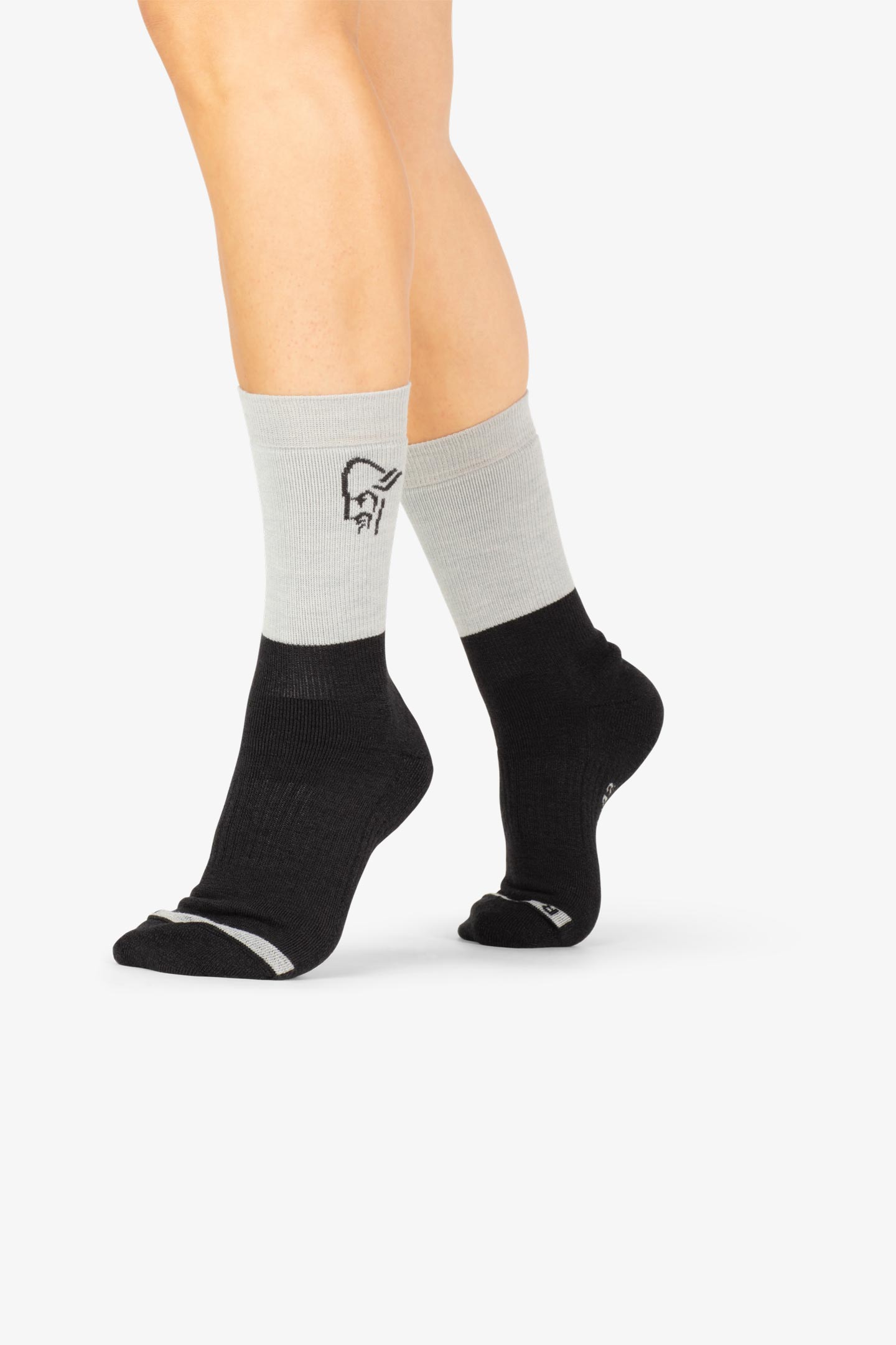 trollveggen heavy weight Merino Socks | フルマークスストア-北欧アウトドア用品,NORRONA ...